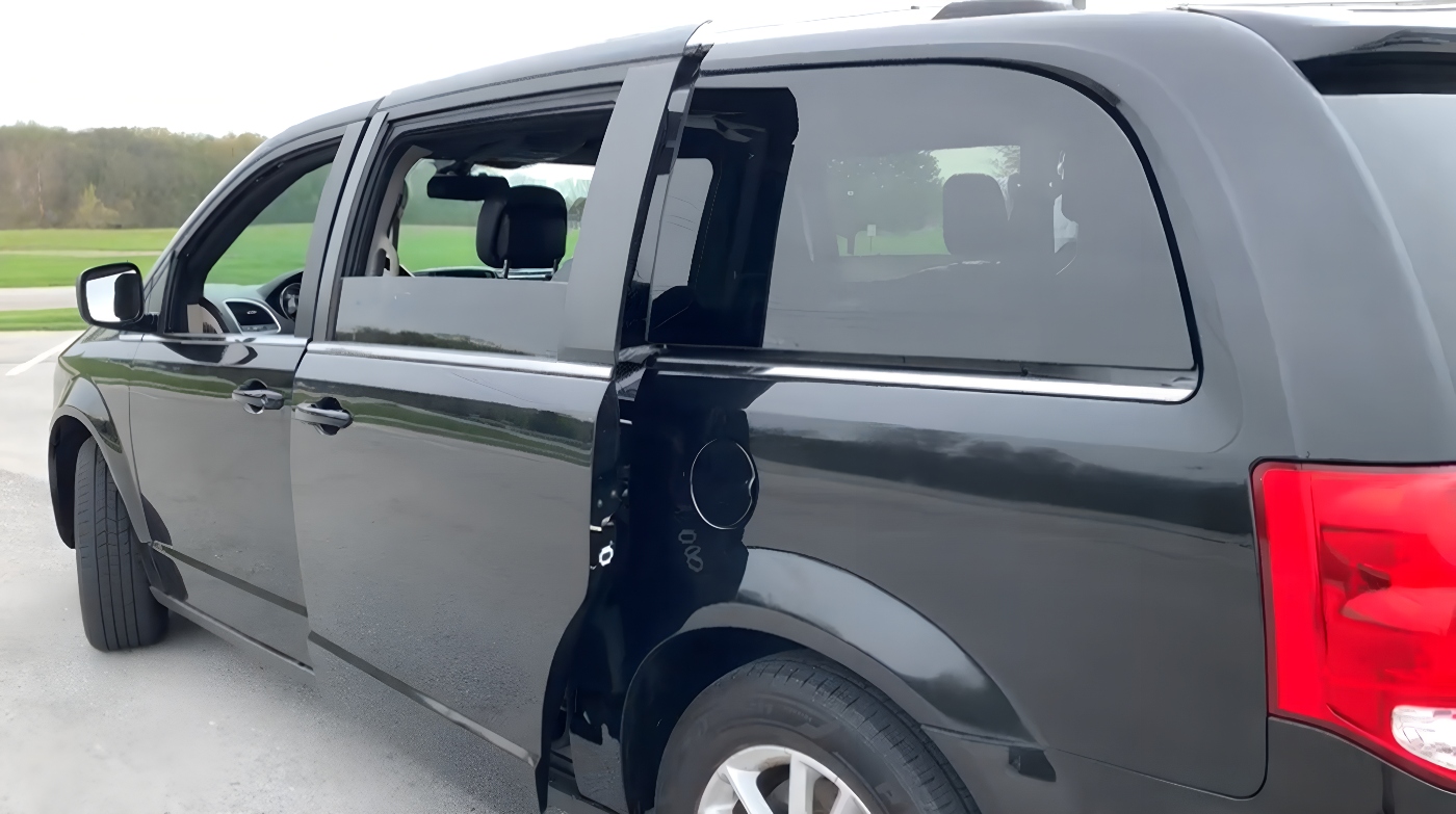 2019 Dodge Grand Caravan Sliding Door Problems: What You Need to Know ...